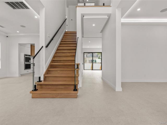 857 Glen Drive
