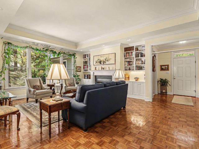 857 Millcroft