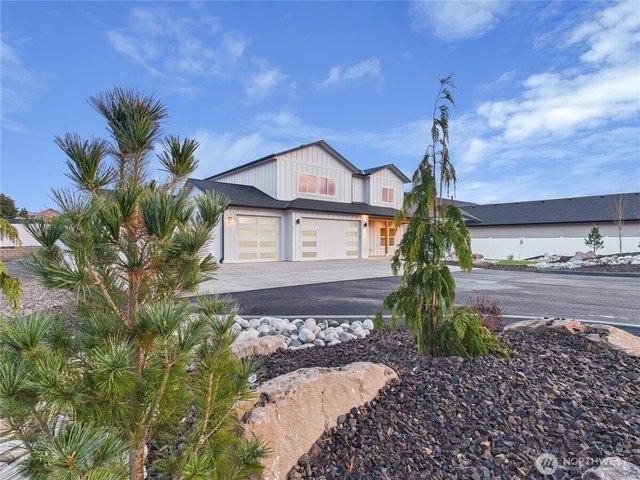 857 NE Tyler Pl, East Wenatchee, WA 98802