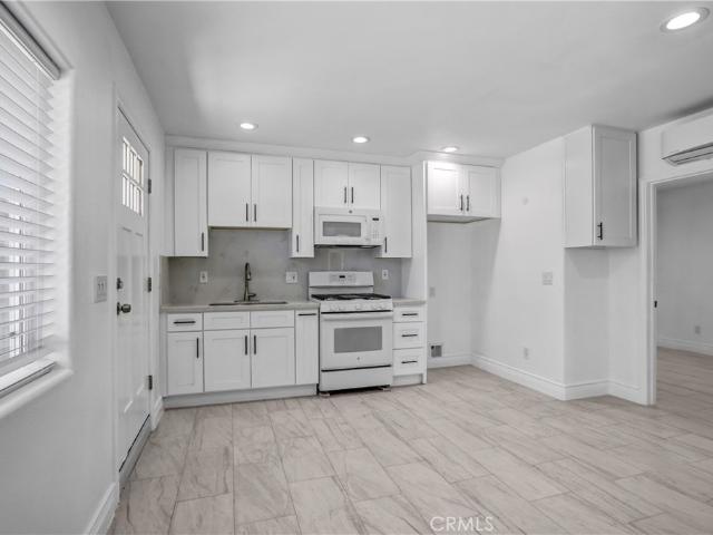 857 S Idyllwild Unit #2 Avenue 2