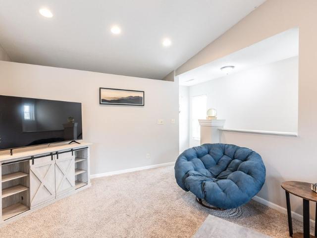 857 Slate View