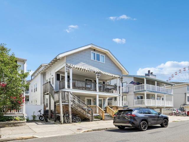 857 Pelham Place