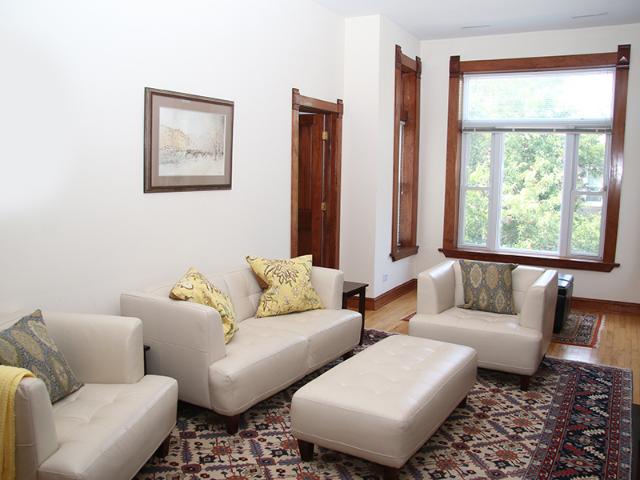 857 W Newport Ave, Unit 3, Chicago, IL 60657 | MLS #12614 | Compass