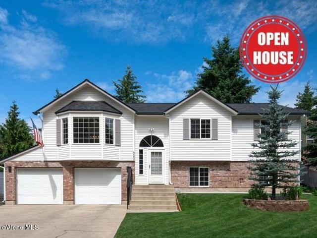 8585 N Audubon Dr, Hayden, ID 83835