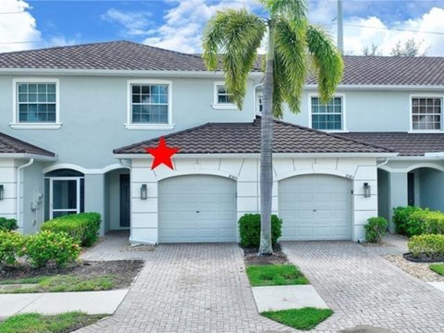 8585 Athena Ct, Lehigh Acres, FL 33971