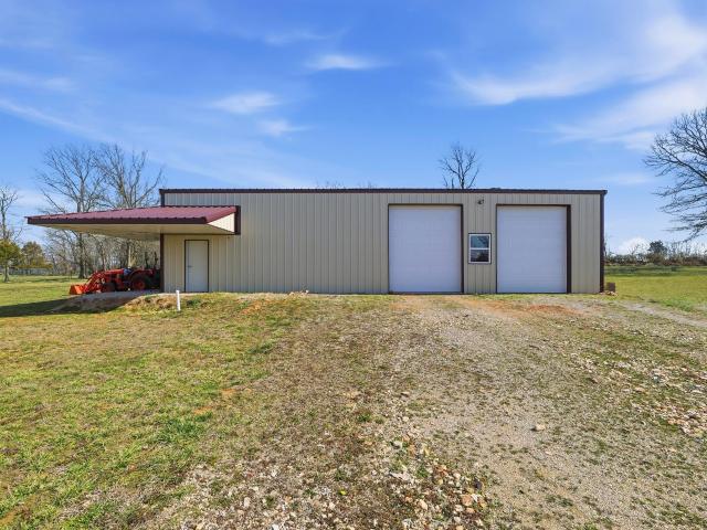 8586 Farm Road 2230