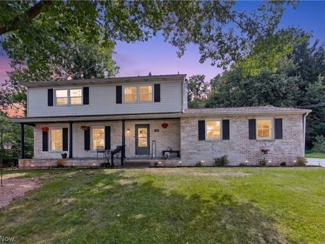 8586 Glennridge Ave NW, Clinton, OH 44216