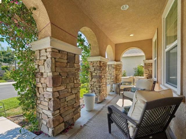 8586 Pinehollow Cir
