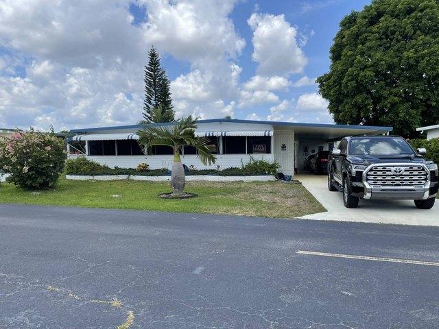 8587 Duke Ct, Boynton Beach, FL 33436