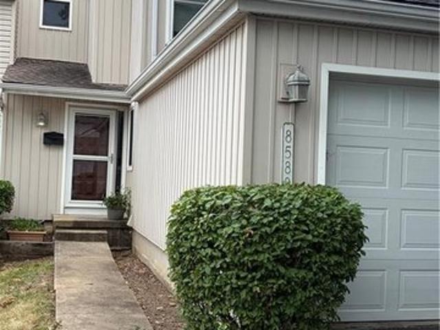 8588 W 108th Pl, Overland Park, KS 66210