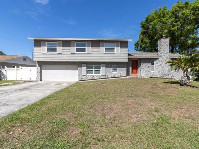 8580 th Ln, Seminole, FL 33776