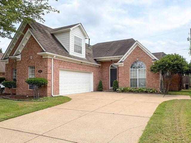 8581 Shady Elm Dr, Memphis, TN 38018