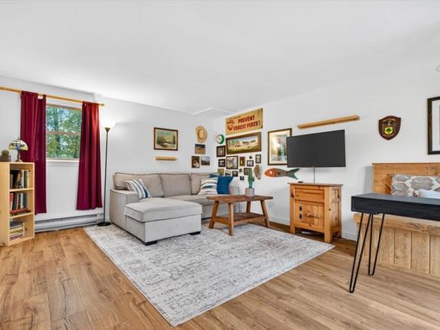 8581 Vermont Route 30 Unit B, Jamaica, VT 05343