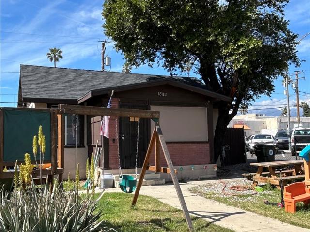 8582 Wheeler Ave, Unit 1, Fontana, CA 92335 | MLS #IV26077