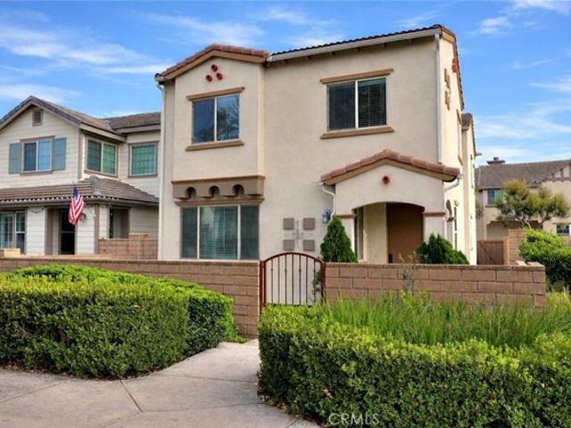 858 Calaveras Way, Corona, CA 92878