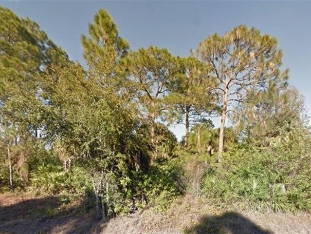 858 Geneva St Lot 8, Lehigh Acres, FL 33974