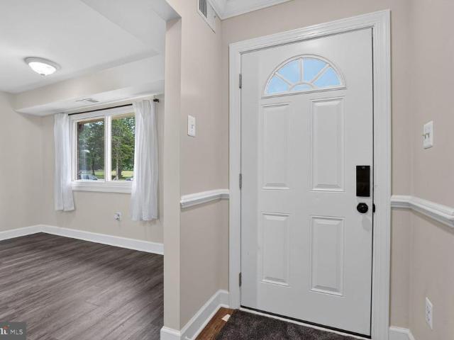 858 Dogwood Court