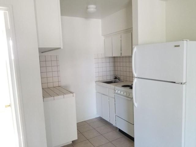 858 E Carmen Ave Studio Apartment for Rent at 858 E Carmen Ave, Fresno, CA 93728 Tower District