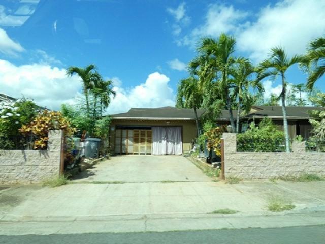 858 Kaaholo St