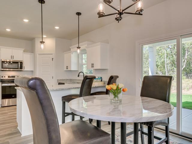 858 Lovebird Lane