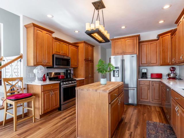 858 N Persimmon Drive