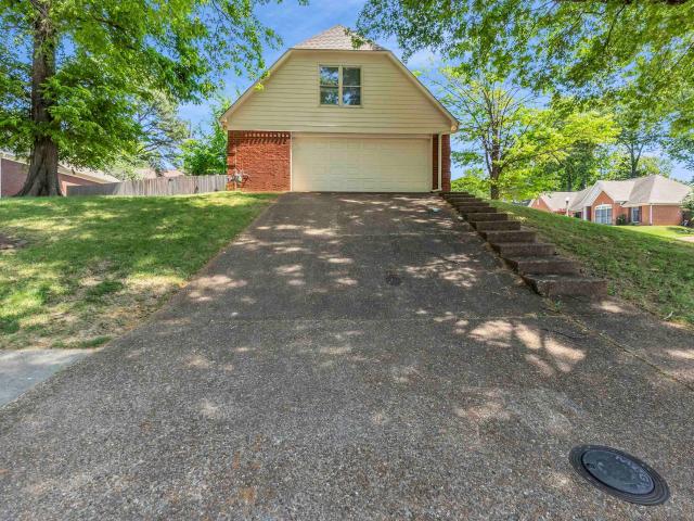 8596 Meadow Green Dr, Memphis, TN 38016 | MLS #10226