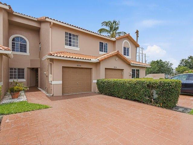 8596 Jade Dr, Tamarac, FL 33321
