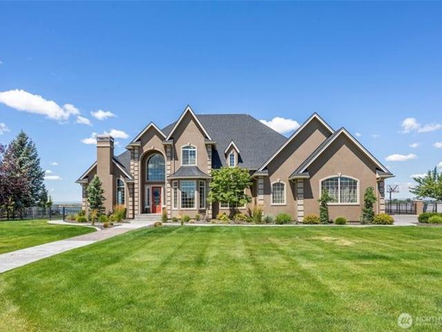 8596 SE Dune Lake Rd, Moses Lake, WA 98837