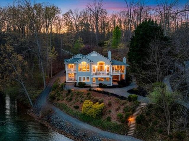 8599 Burnt Chimney Rd, Wirtz, VA 24184