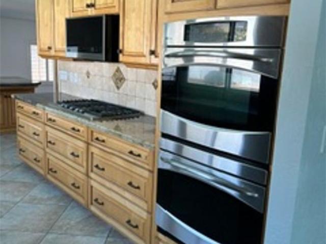 8591 Naples