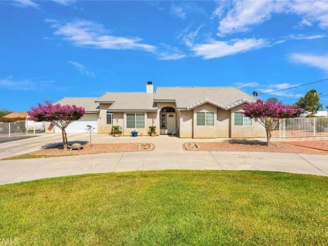 8591 9th Ave, Hesperia, CA 92345