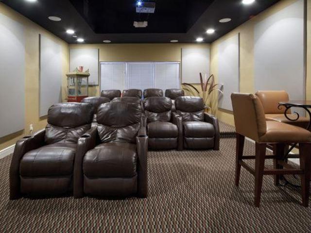 $859 / 1br Golf Course Setting with Everything You Want and Need Vista Verde
