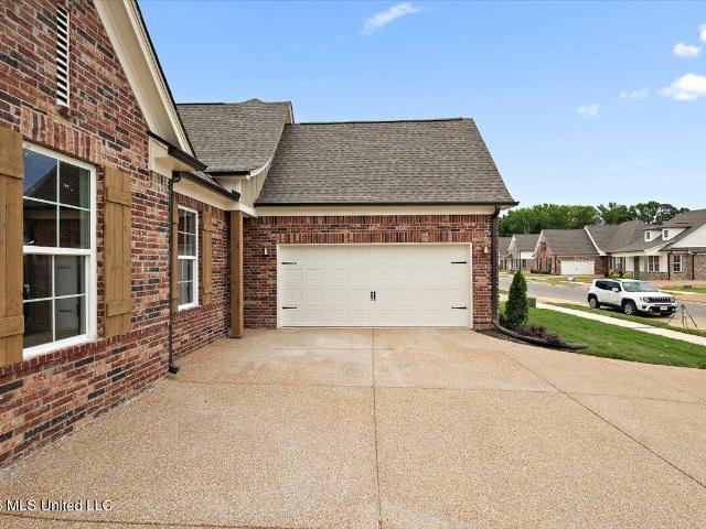 859 Coahoma Court