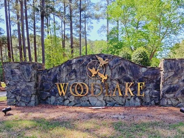 859 Bob White Dr, Vass, NC 28394