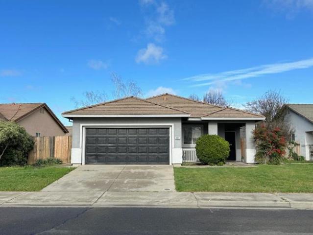 859 Elk Hills Dr, Galt, CA 95632