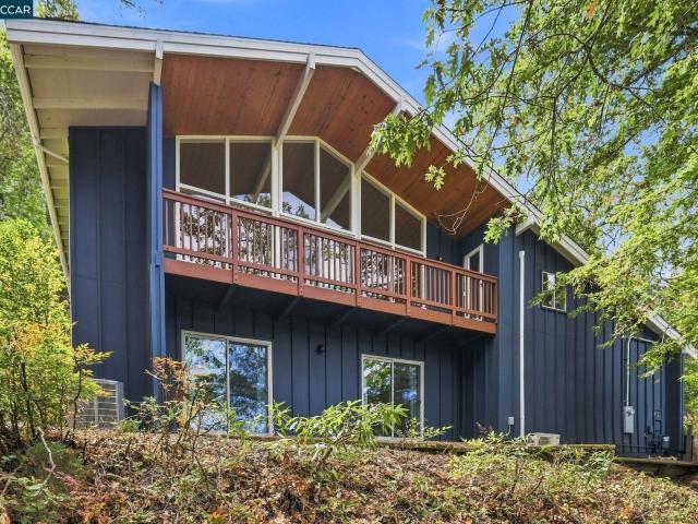 859 Mountain View Dr