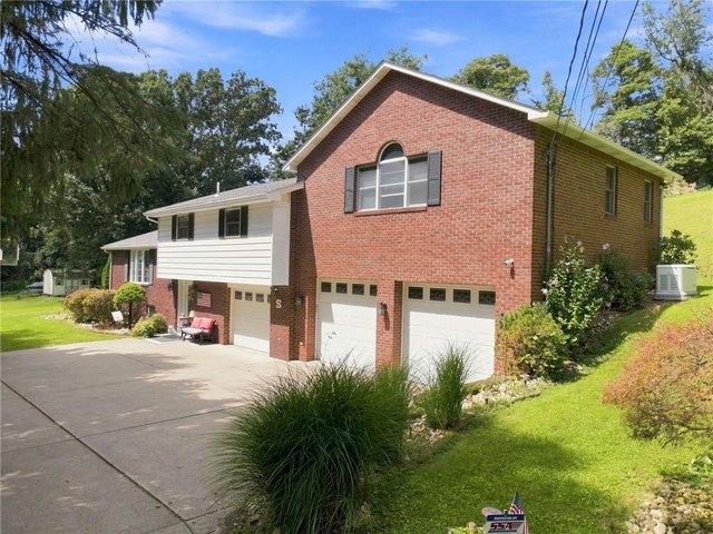 859 Meadowbrook Rd, Trafford, PA 15085
