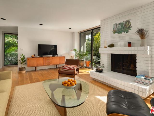 859 S Bundy Dr, Los Angeles, CA 90049 | MLS #26656 | Compass