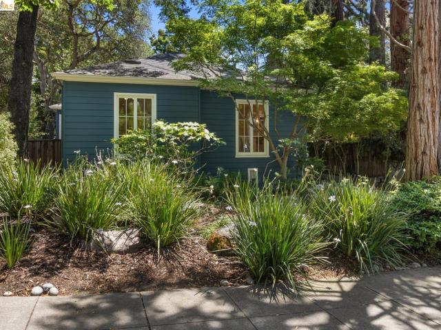 859 Sunnyhills Rd