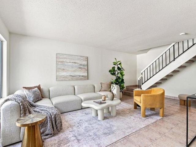 859 W 13th St Apt 2, Azusa, CA 91702