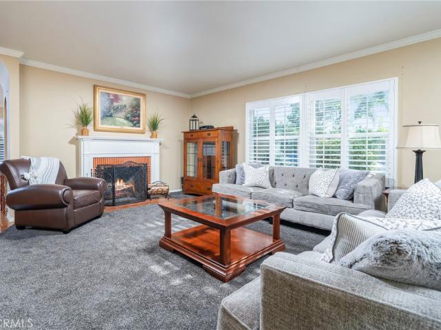 859 W Berkeley Court