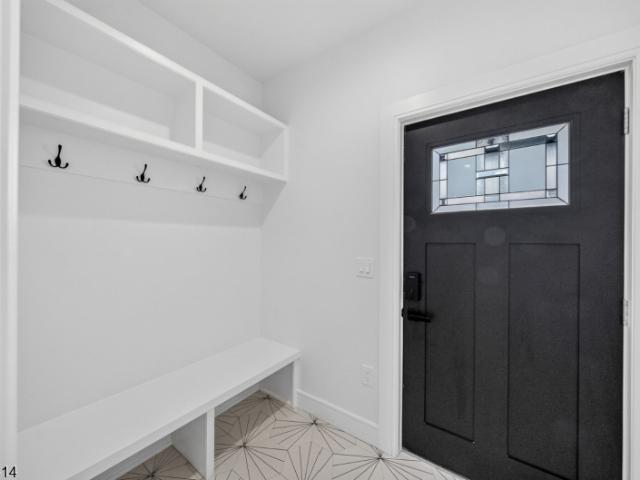 85 87 Echo Pl # B