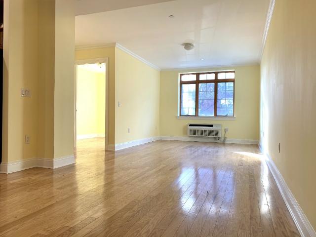85 15 th Street, Queens, NY