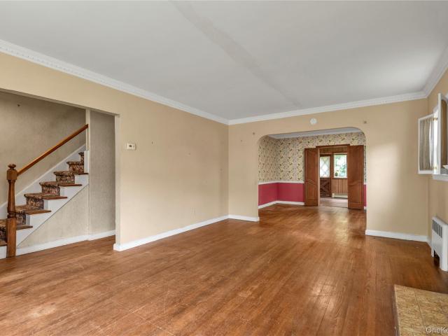 85 22 th Street