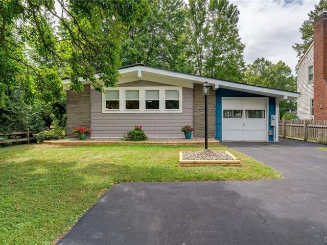 85 Tappan St, Baldwinsville, NY 13027