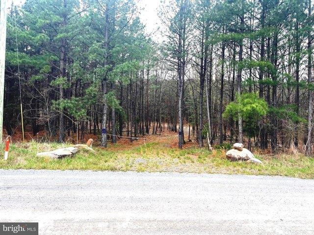 85 Trough View Rd, Moorefield, WV 26836