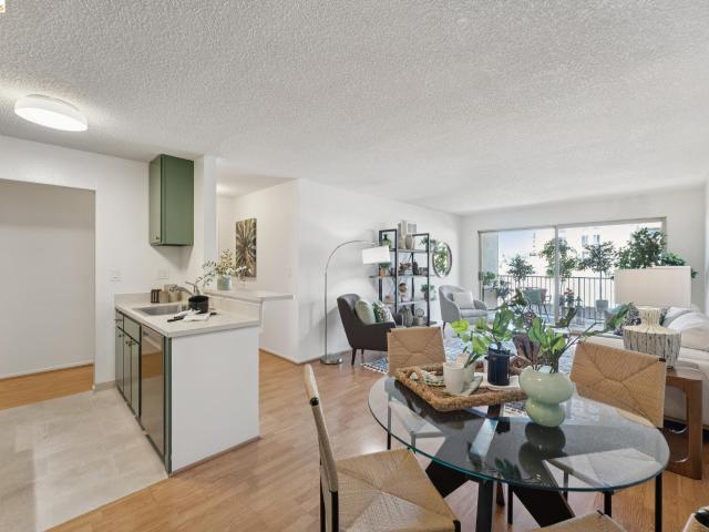 85 Vernon St 312