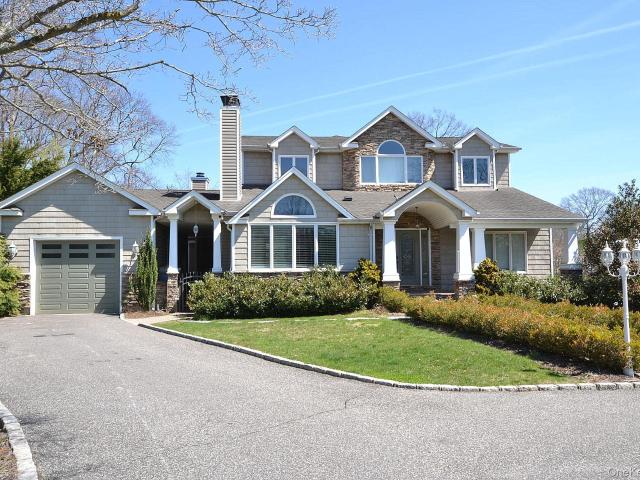 85 Virginia Ave, Ronkonkoma, NY 11779 | MLS #964643 | Compass