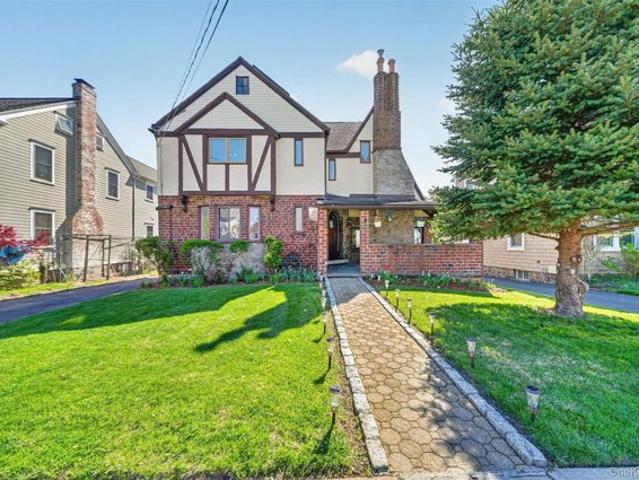 85 Wesley Ave, Port Chester, NY 10573