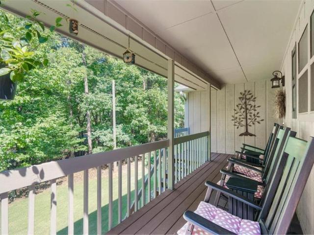85 Winding Way